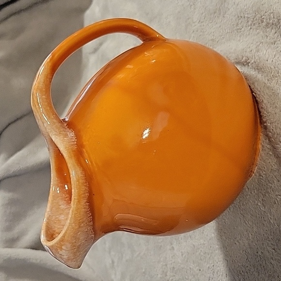 hull | Kitchen | Vintage Hull Pitcher With Ice Lip Tangerine Color With ...